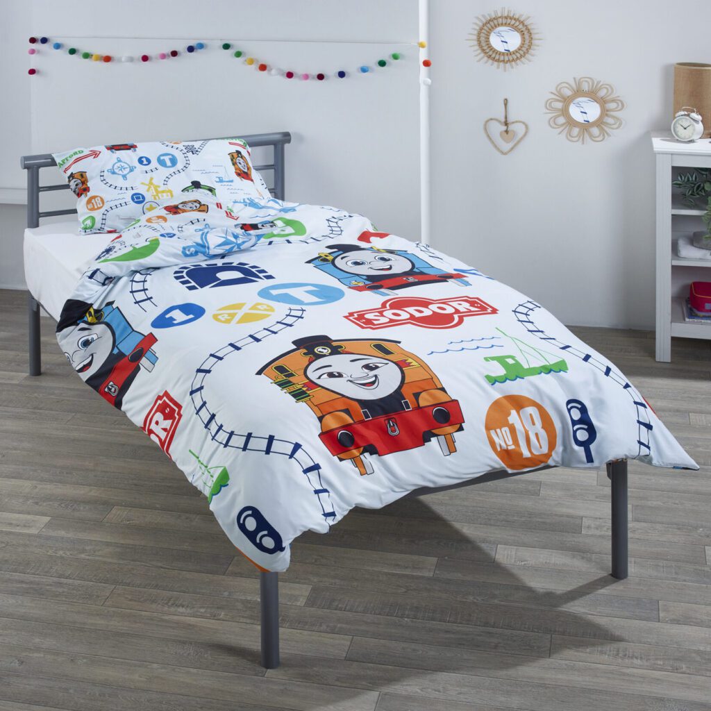 7 Piece Silver Metal Single Bed with Thomas Signals Bedding Set ...