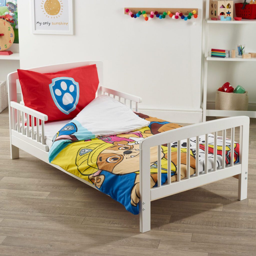 Paw Patrol 8 piece toddler bed bundle